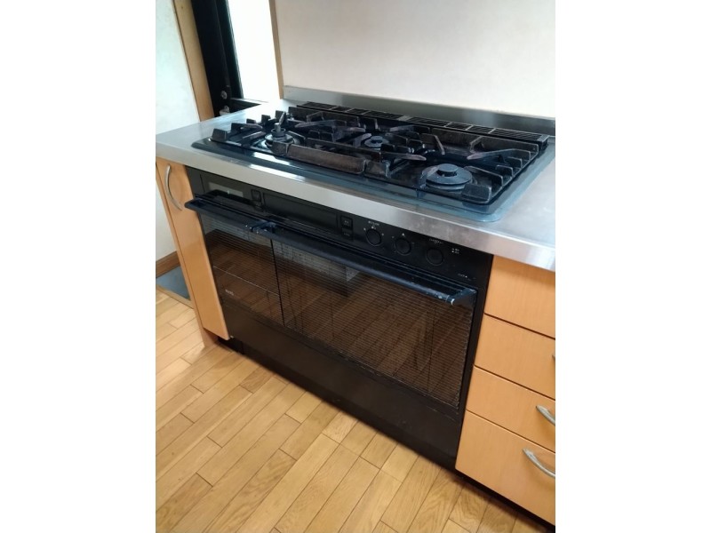 90cmのガスコンロをリンナイのデリシアグリレに交換 新しくキャビネットを取り付け料理好きのご夫妻にぴったりなキッチンに | 神奈川県横浜市 ...